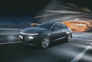 Hyundai Verna - Buy new Hyundai cars from Ahmedabad from Gallops Hyundai